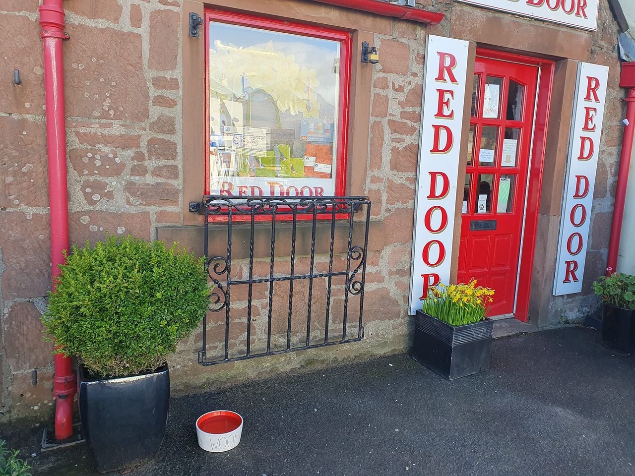 Red Door - Ravens Gully